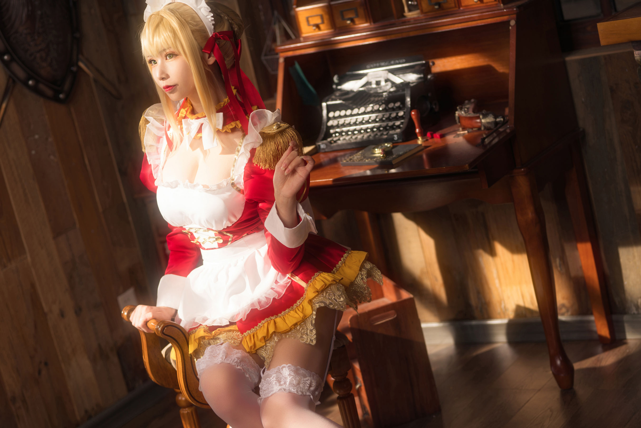 [COS福利] 动漫博主爱老师_PhD - 尼禄YD女仆 – COSER在线